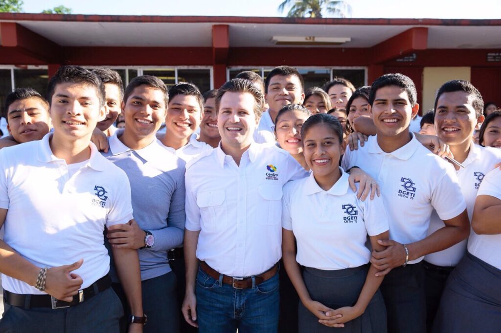 Fortalece Gaudiano valores cívicos en estudiantes del CETIS 70 ...